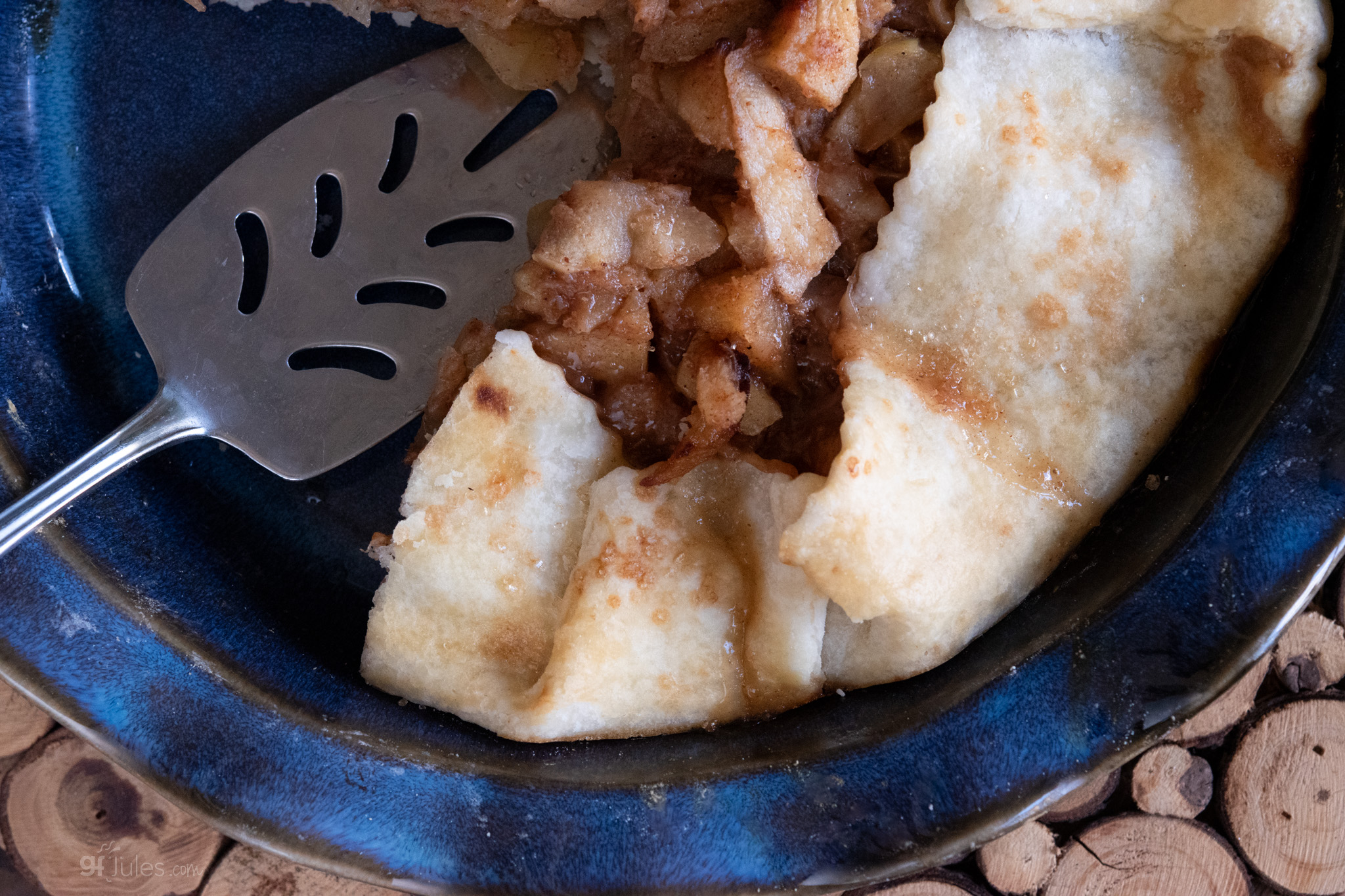 Rustic Gluten Free Apple Pie Recipe with homemade light flaky crust