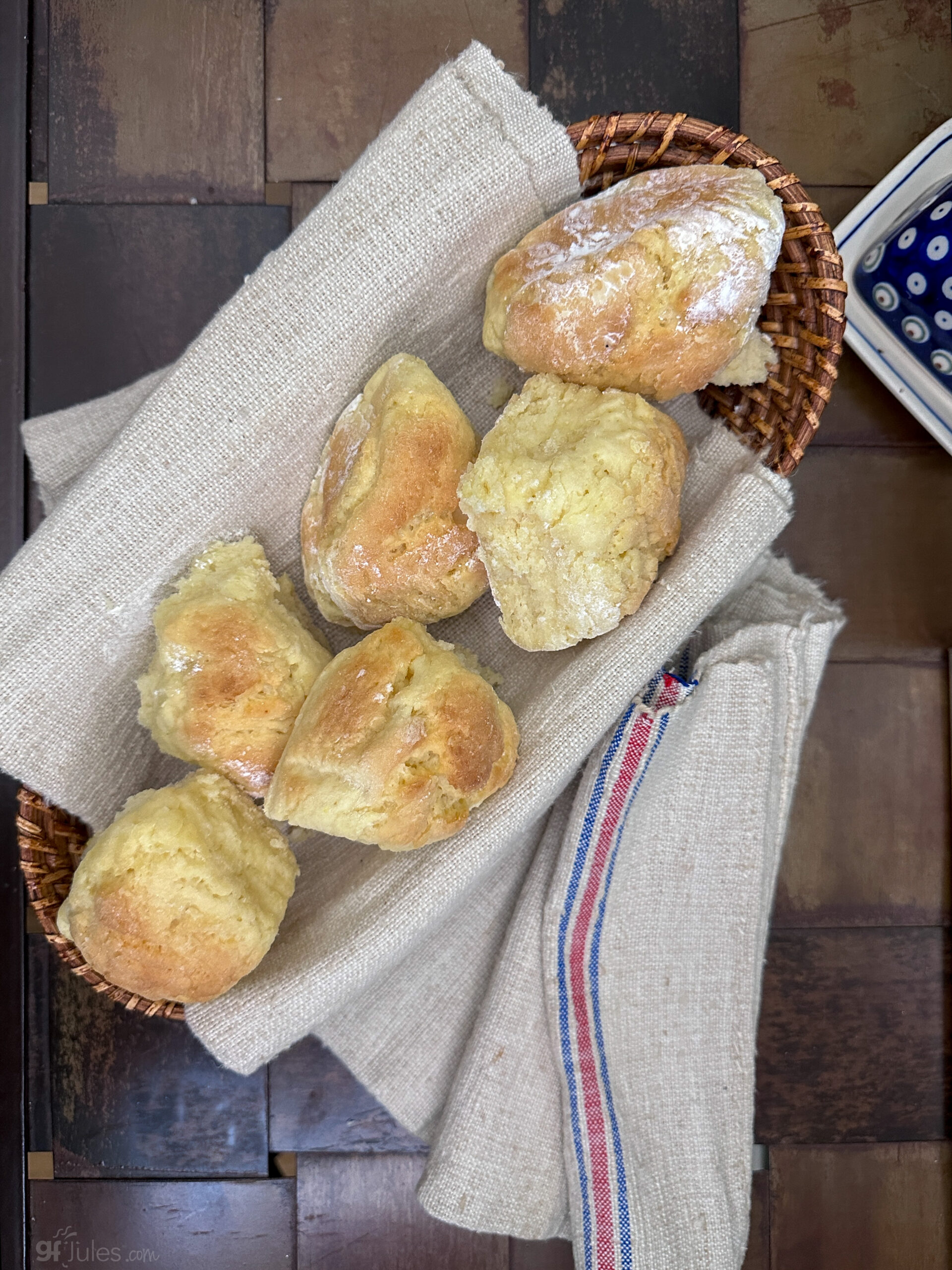 Gluten Free Pull Apart Dinner Rolls: pillowy soft bread |gfJules
